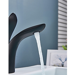 ItoNc Kitchen Sink Mixer Taps Bath Faucets, Rose Brass Basin Faucet, Solid Cold and Hot Water Mixer, Bathroom Faucet, Single Handle Water Sink Tap Compatible with Balcony Laundry,Kitchen faucets