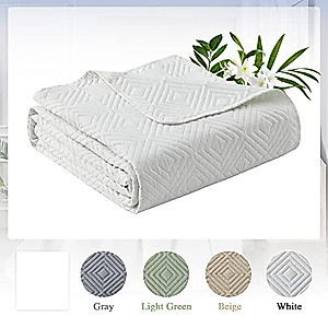 Qucover White Quilt Set California King, Soft Microfiber King Size Quilt Sets Oversized, 3D Ultrasonic Geometric Pattern Lightweight Summer Cal King Quilt 118x106, and 2 Pillow Shams