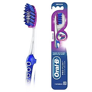 Oral-B 3D White Pro-Flex Stain Eraser Toothbrush, Medium, 1 Count