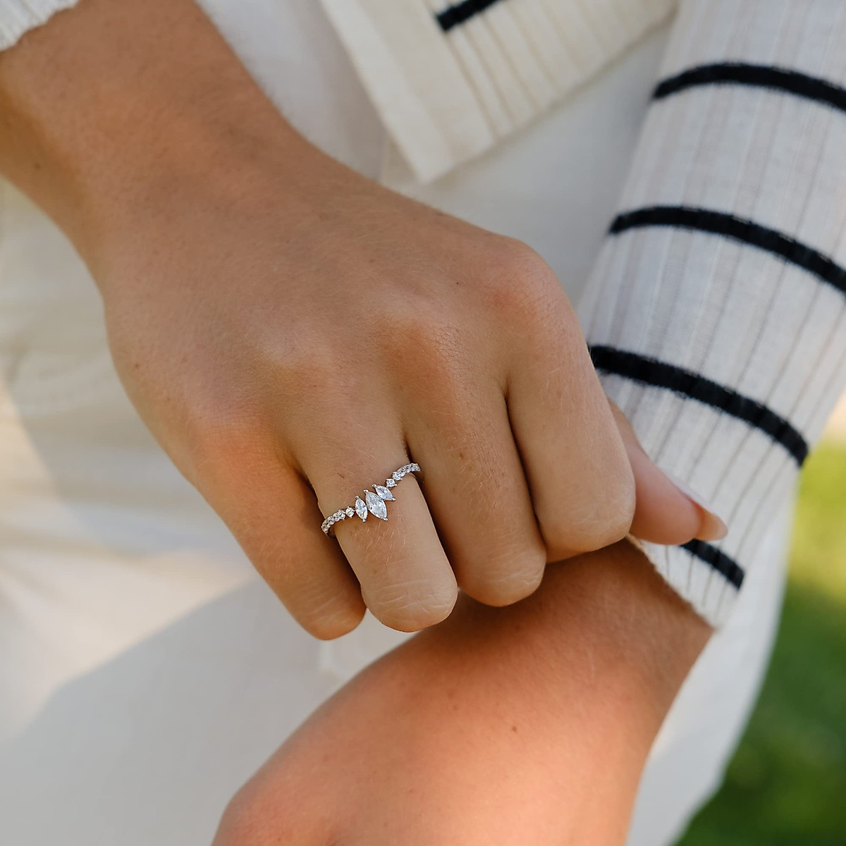 espere Rhodium Plated Sterling Silver Tiara & Crown Dainty Curved Wedding Band Ring Marquise Cut 3-Stone V Arched Promise Ring Size 6