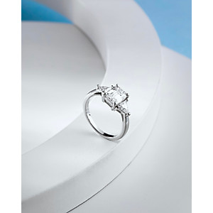 3CT Moissanite 3 Stone Emerald Cut Moissanite Engagement Rings for Women, 2-1/2 Carat Center Emerald Cut 2CT with Radiant Cut 1/2CT Sterling Silver with 18K White Gold Plated D Color VVS1 Clarity Wedding Ring Anniversary Promise Ring for Her Size 7