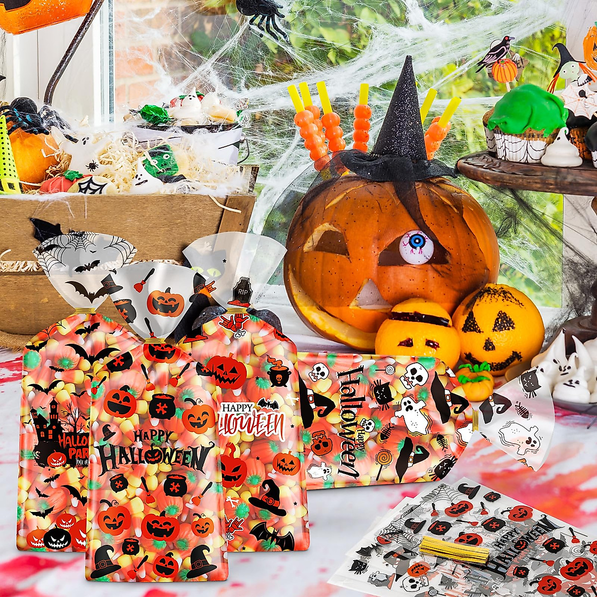 100 Pcs Halloween Treat Bags - Happy Halloween Goodie Bag, Plastic Halloween Pumpkin Cellophane Bags Bulk, Clear Gift Goody Candy Bags with Twist Ties for Halloween Party Supplies Favors Decorations