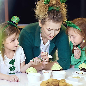 St Patrick's Day Earrings for Women Shamrock Earrings Green Hat Love Charm Hypoallergenic Alloy Dangle Earrings Set St Patricks Day Accessories Irish Festival Jewelry Gift