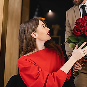 UNFAAR 18K White Gold Plated Sterling Silver Princess Cut Cubic Zirconia Stud Earrings Square CZ Diamond Stud Earrings for Women Men Hypoallergenic (6MM, Clear)