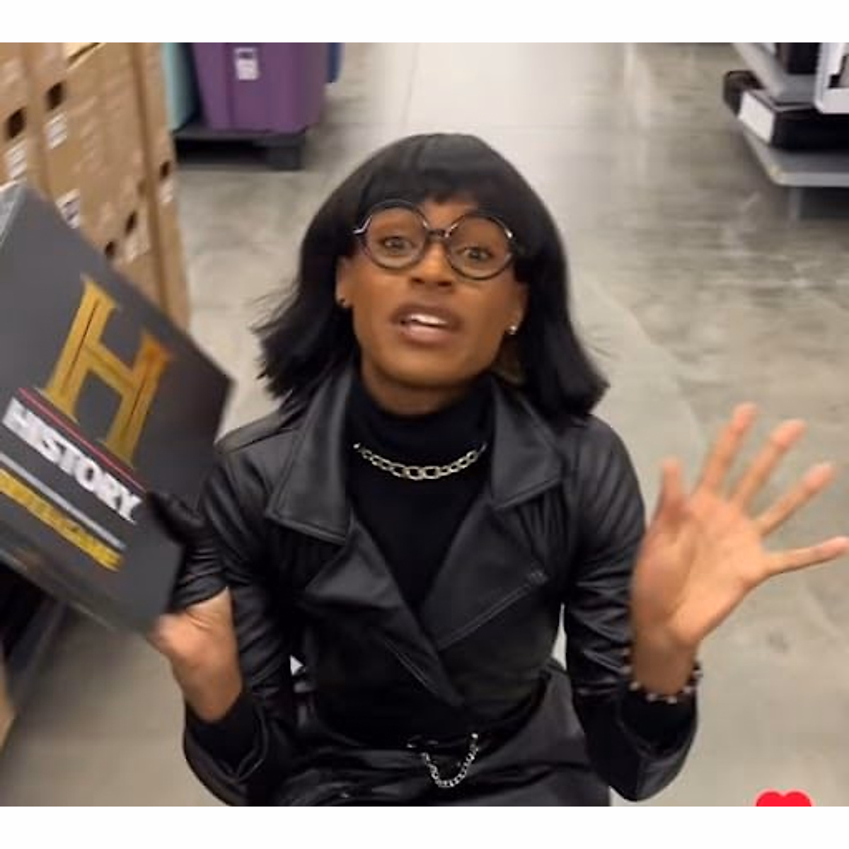 HISTORY Channel Trivia Game - 2000+ Fun General Knowledge Questions for Adults, Family and Teens in The Pursuit of Trivial Knowledge - The Perfect Party Card Game for Board Games Night with your Group