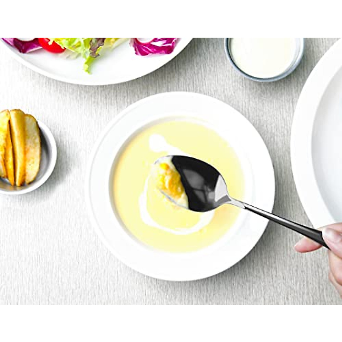 Black Silverware Set，24-Piece Stainless Steel Flatware Service for 6, Mirror Finish Cutlery Set with Gift Box (Black)