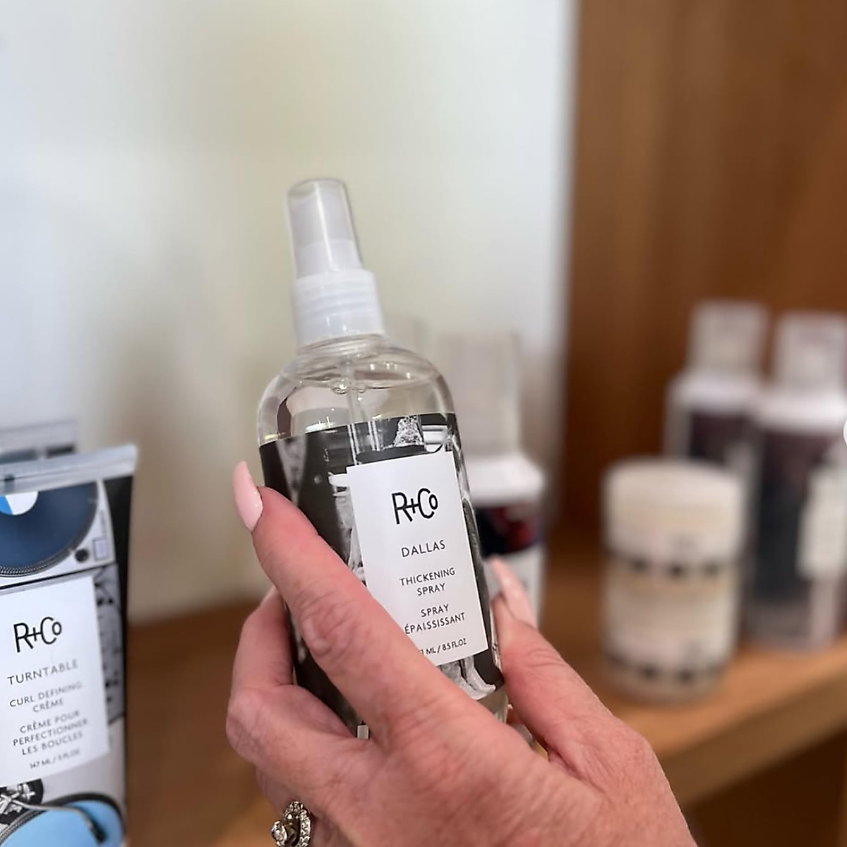 R+Co DALLAS Thickening Spray 251 ml / 8.5 oz