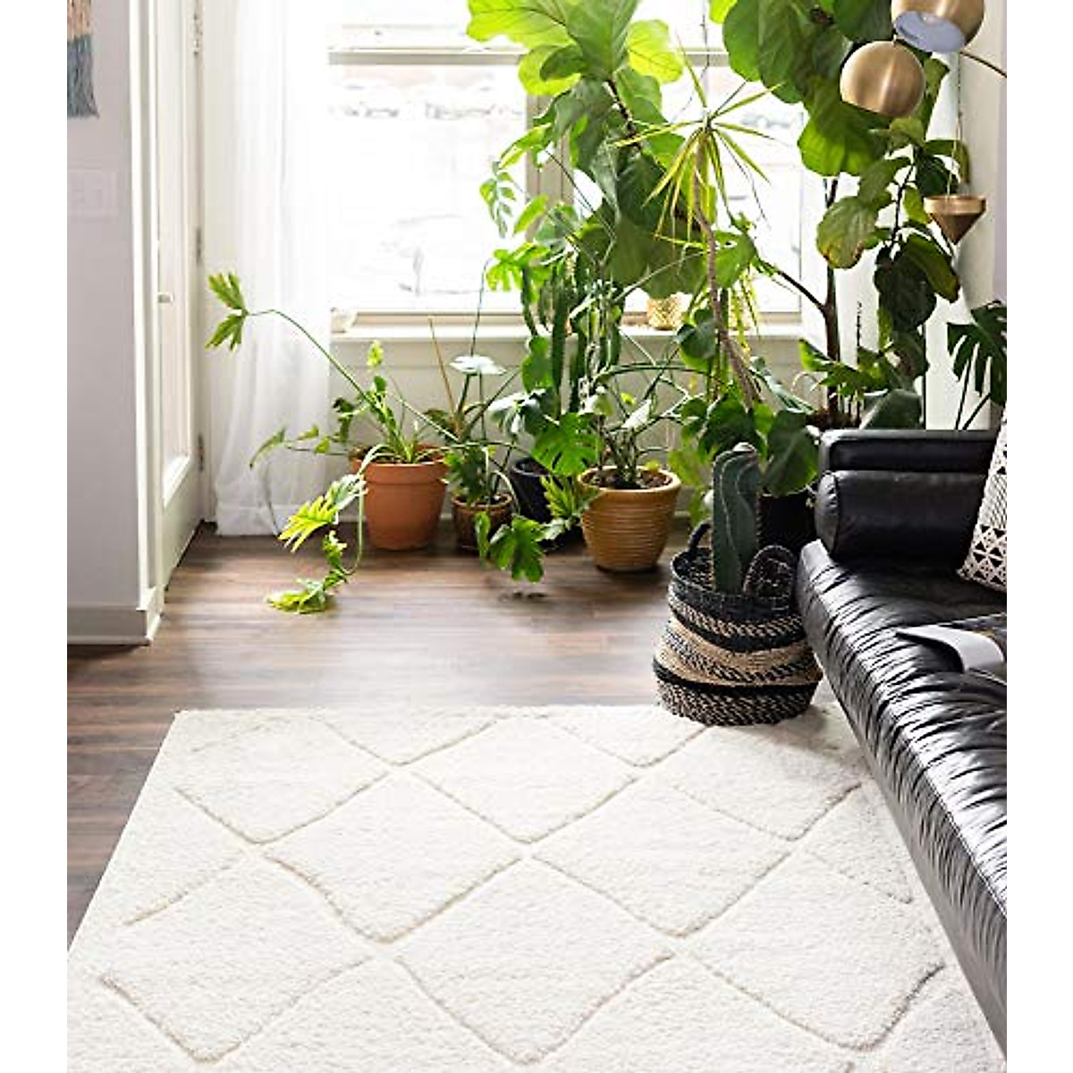 Rugs.com Lattice Shag Collection Rug – 5' x 8' Ivory Shag Rug Perfect for Living Rooms, Large Dining Rooms, Open Floorplans