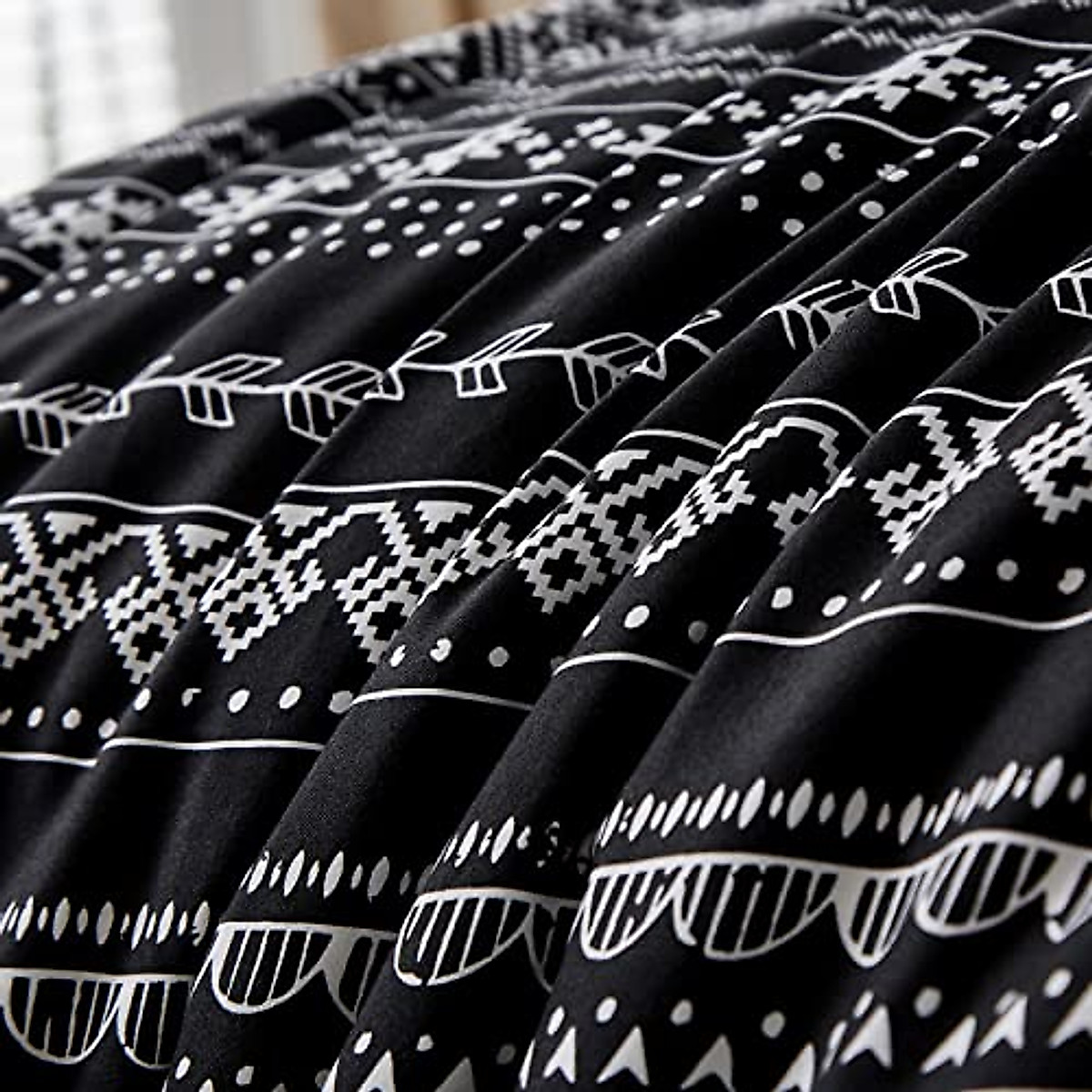 Black Aztec Comforter Set Queen,Boho 7 Pieces Bed in a Bag Comforter Bohemian Bedding Set Soft Microfiber Queen Size(1 Comforter,2 Pillowcases,2 Pillow Shams,1 Flat Sheet,1 Fitted Sheet)