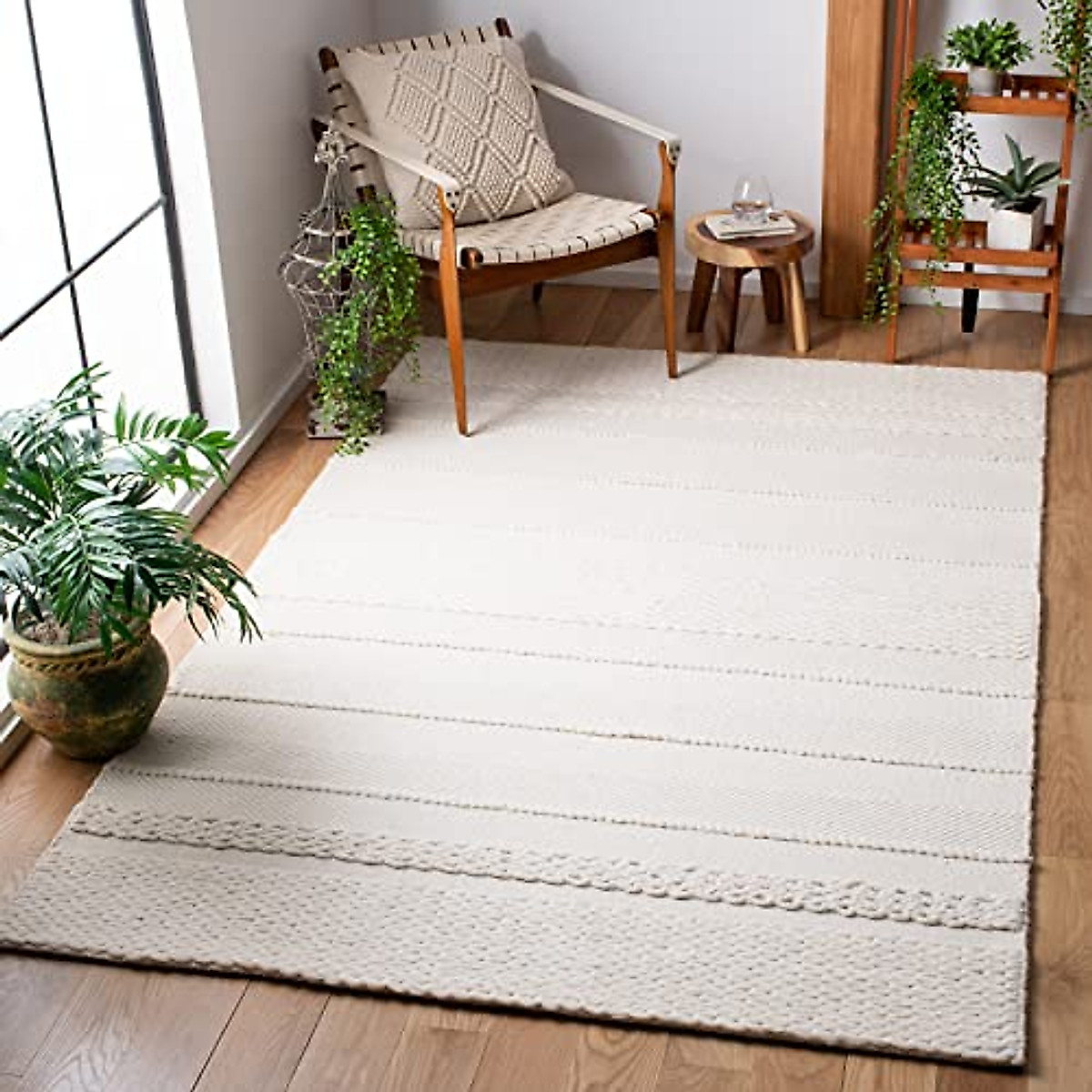 SAFAVIEH Natura Collection Area Rug - 8' x 10', Natural, Handmade Wool, Ideal for High Traffic Areas in Living Room, Bedroom (NAT215A)