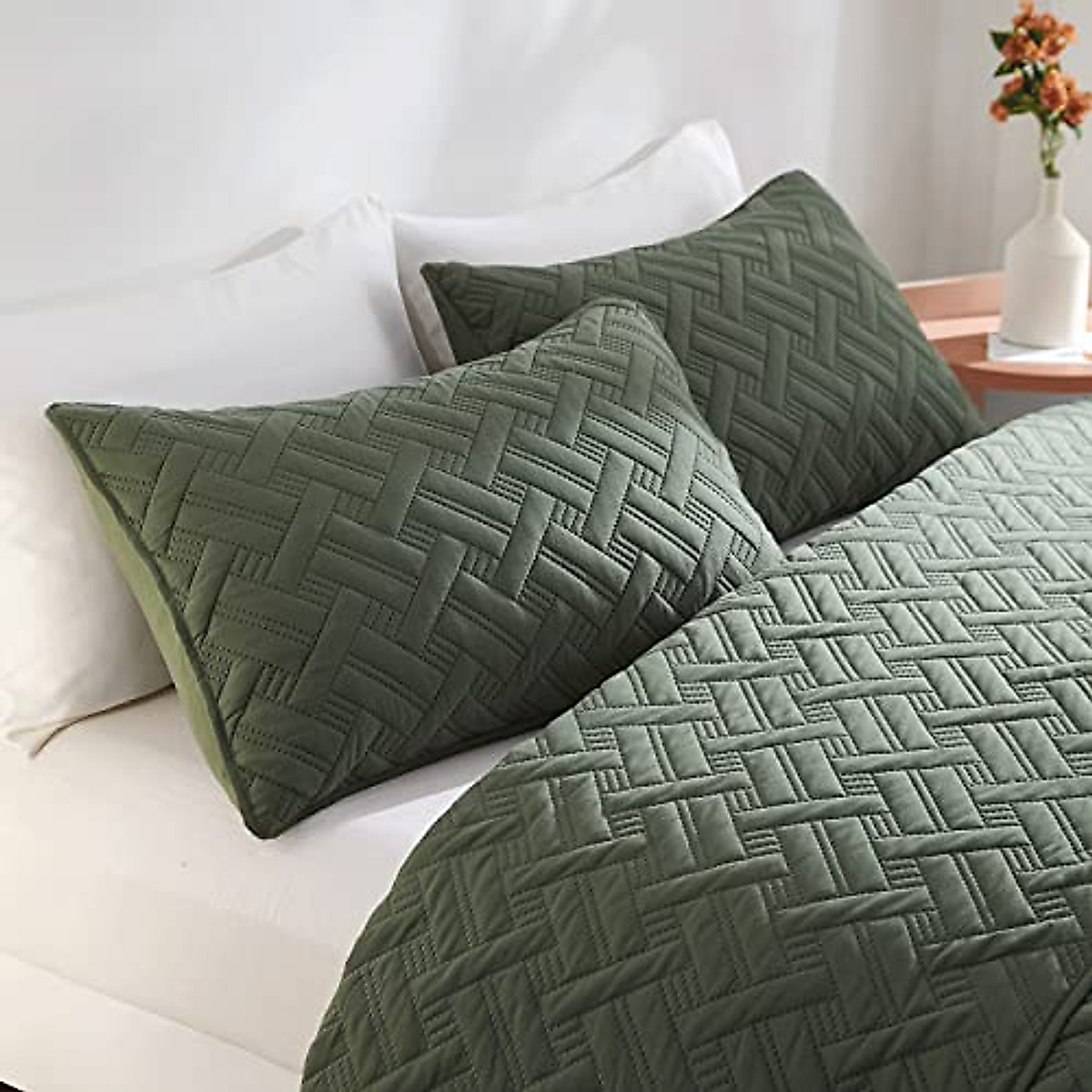 beeweed Quilt Set King Size 3 Pieces, Lightweight Microfiber Basket Pattern Bedspreads for All Season, Olive Green Soft Summer Coverlet Set with Ultrasonic Quilting Technology (1 Quilt,2 Pillow Shams)