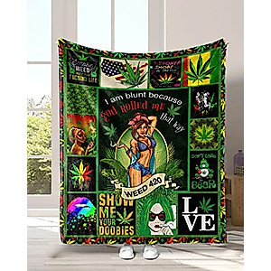 Socira Weed Blanket, Marijuana Gifts Flannel Sherpa Blanket, Large Leaf Blanket Soft Bed Blanket,Cozy Fleece Throw Blanket for All-Season,Weed Stuff Sheets for Bedroom Living Room 60''X80''