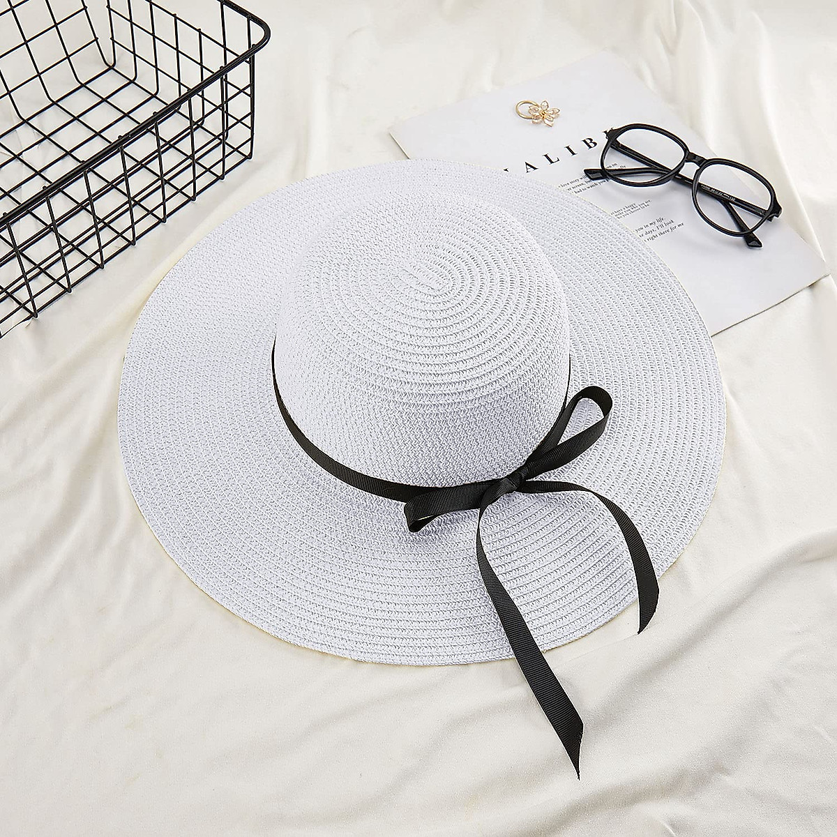 FARVALUE Women's Sun Beach Straw Hat Wide Brim Floppy Folable UPF 50+ Summer Hat for Women White