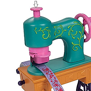 Disney Encanto Mirabel and Isabela Custom Fashion Creation Kit [Amazon Exclusive]