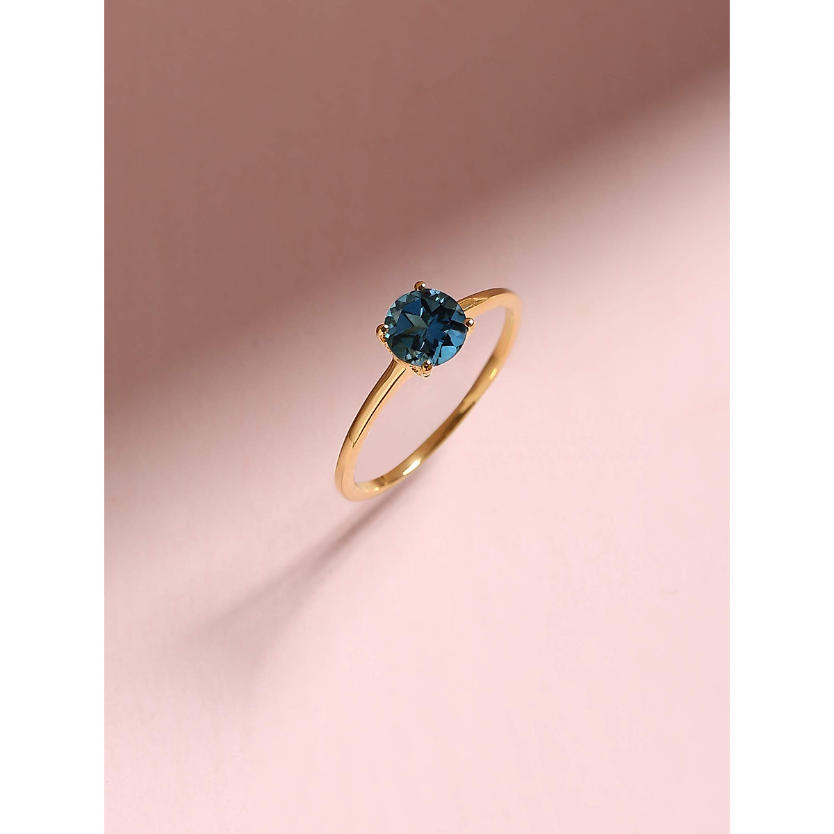 YoTreasure 0.96 ct. t.w. London Blue Topaz Solitaire Ring 10kt Yellow Gold Jewelry