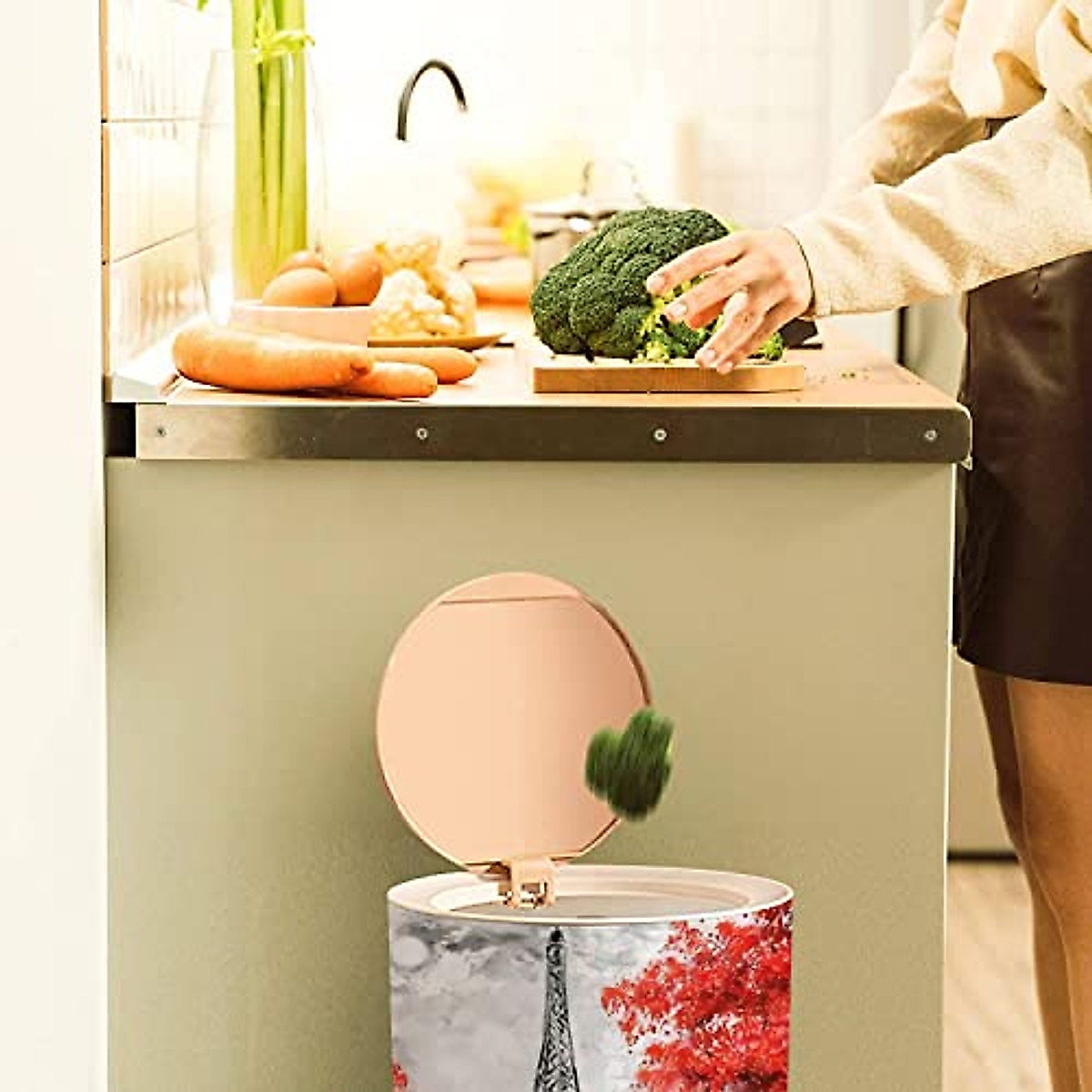 SHL96PZGX Small Garbage Can with Lid Oil Painting Paris European City Landscape France Eiffel Tower Black with Wood Long Legs Simple Human Trash Can for Kitchen, Bathroom, Dog Proof, 1.8 Gallon - 7L