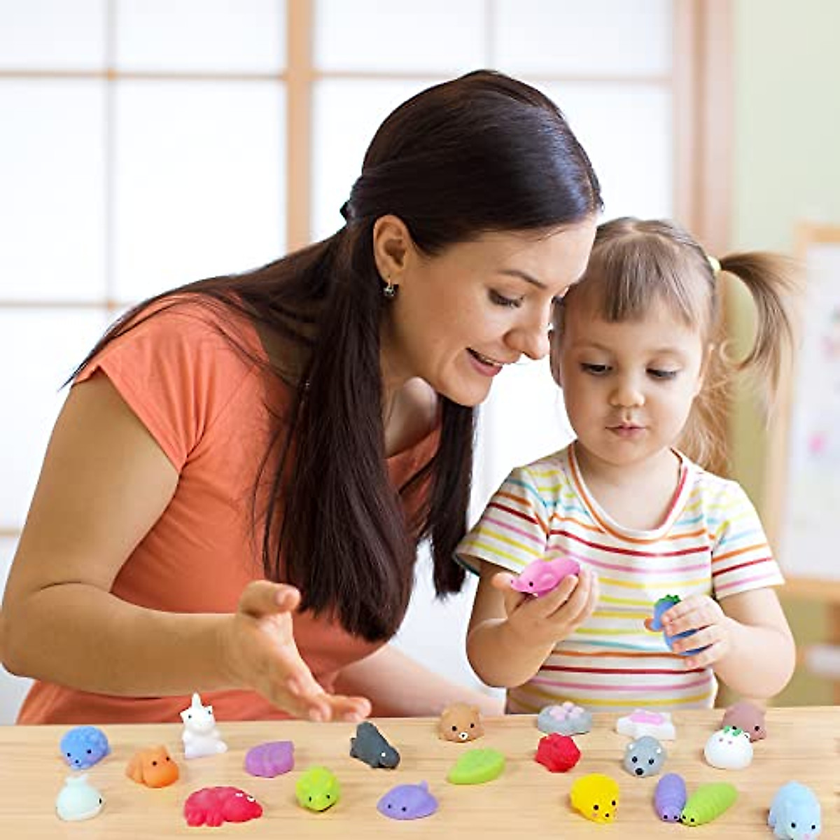 YIHONG 120 Pack Kawaii Squishies, Mochi Squishy Toys for Kids Party Favors, Mini Stress Relief Toys for Christmas Party Favors, Classroom Prizes, Birthday Gift, Goodie Bag Stuffers