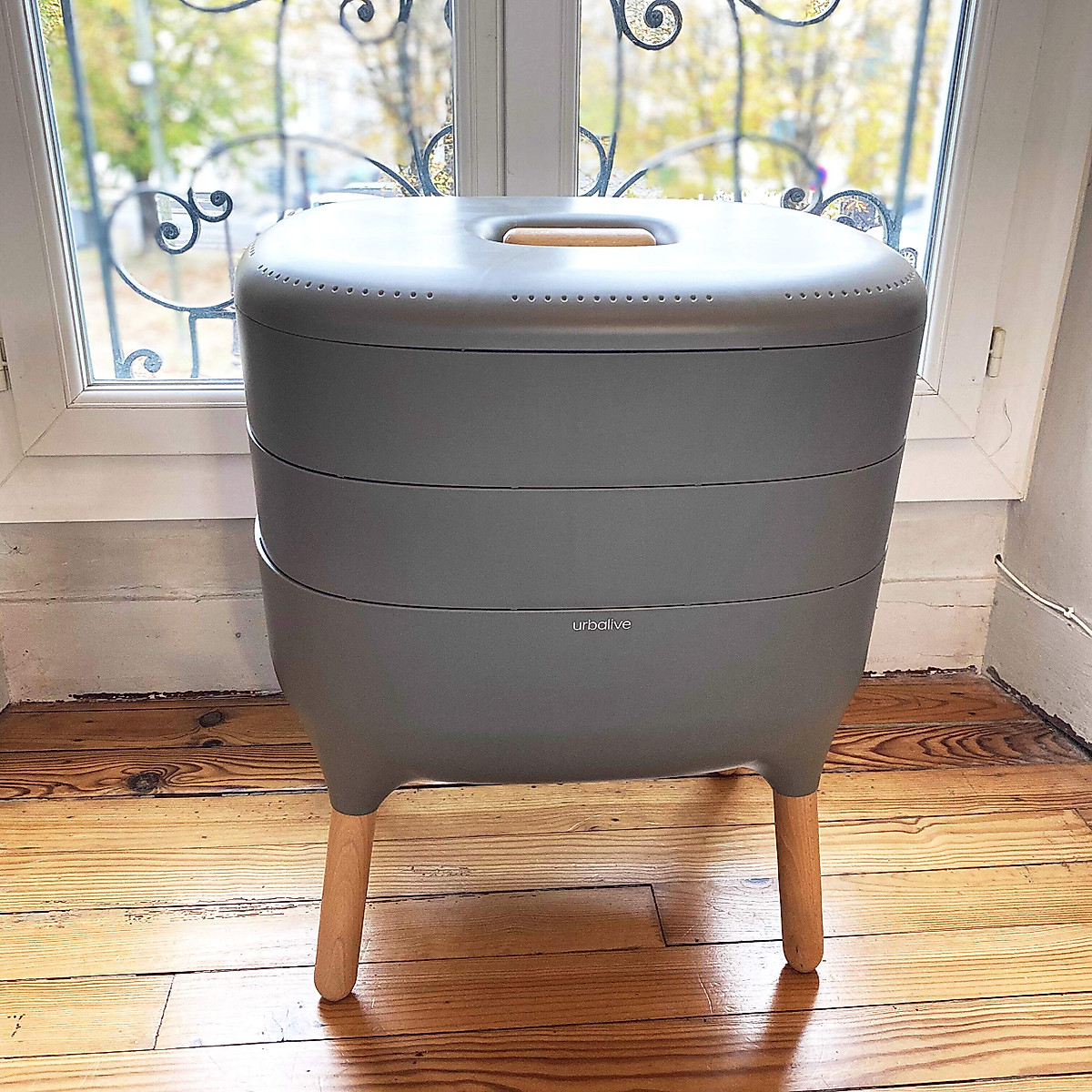 Urbalive Grey, Complete Kit | Wormery, Worm Farm, composter Design | Starter Substrate | Hemp mat + Shovel | Interior, Balcony and Garden