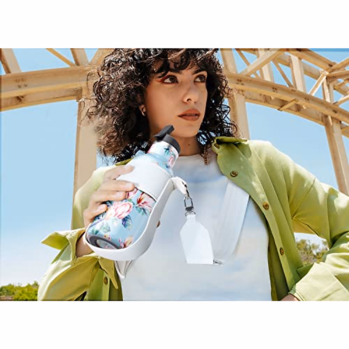 Meoky High-Fashion Water Bottle with Straw Lid and Strap, the Hottest Fashion Accessory for Women and Girls (17oz Silver)