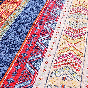 Exclusivo Mezcla Cotton Boho Stripe Quilted Throw Blanket, Reversible Colorful Printed Paisley Quilt Blanket, 50X60 Inch, Machine Washable and Dryable, Pink