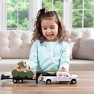 TOMY John Deere Ford Pickup with Gooseneck Trailer with Bales & Bale Holder, White, Green, Unisex Children