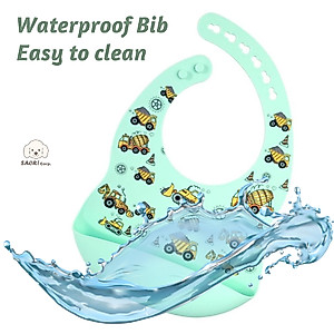 SAORI Corp. Silicone Feeding Bibs |Silicone Bib, Unisex, Storage Pocket | Dishwasher Safe Waterproof Adjustable. Flexibles(Santa)