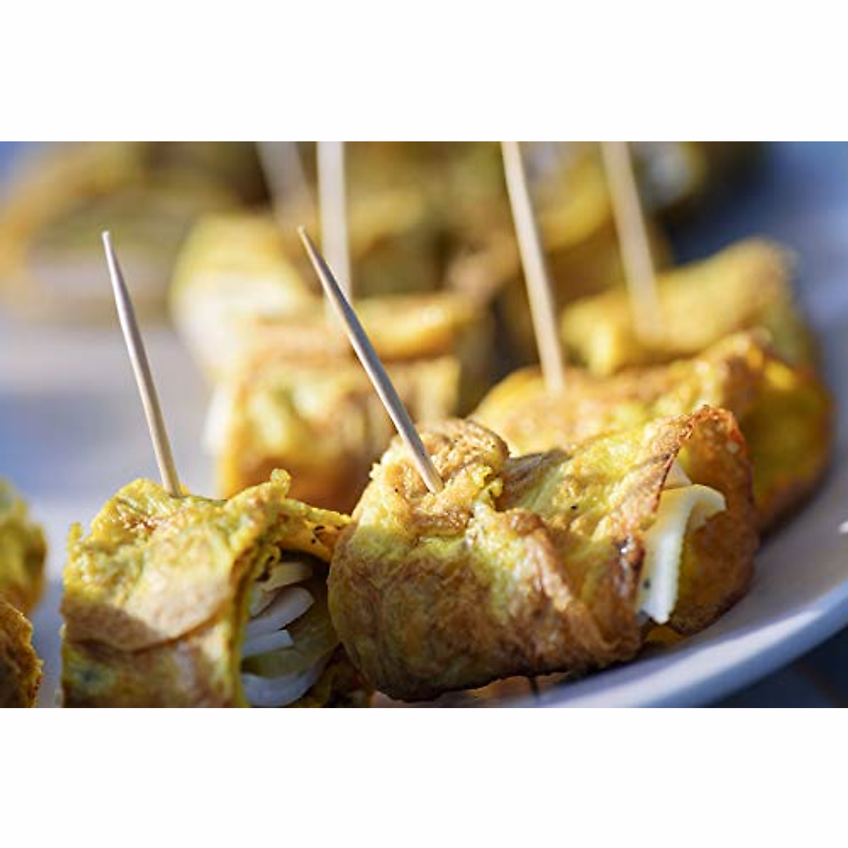 Makerstep 100% Natural Bamboo Toothpicks 1000 Pieces, Sturdy Cocktail Safe Large Round Storage Box Party Appetizer Olive Barbecue Fruit Teeth Cleaning Art Crafts