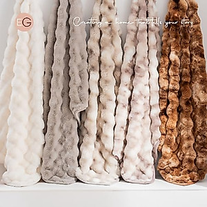 EVERGRACE Ultra Soft Luxury Fluffy Ridgeline Faux Rabbit Fur Throw Blanket, Thick Warm Bubble Throw for Bed, Cozy Plush Reversible Blankets for Couch, Chair, Sofa, Lion Caramel, 60x80 Inches, 870 GSM