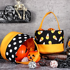 2 Pieces Trick or Treat Bags Halloween Candy Buckets Fabric Candy Tote Bags for Halloween Supplies, 2 Styles (Corn and Dot)