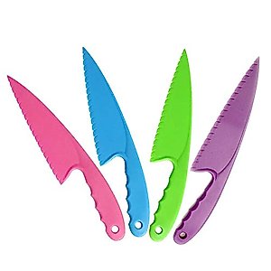 EORTA 4 Pieces Plastic Cake Knives with Serrated Edges Salad Knife Tomato/Lettuce Cutter with Handle Kitchen Serving Tool for Cake, Bread, Vegetables, Fruits, Adults & Kids. Random Color