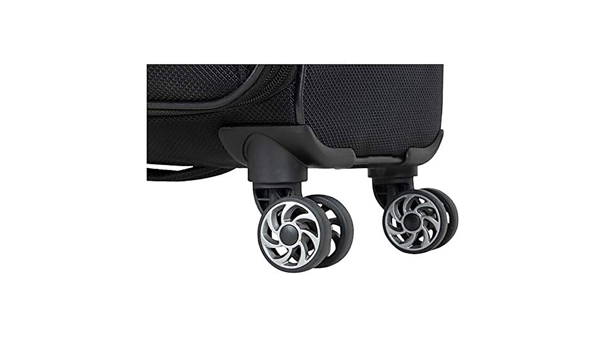 Kenneth Cole Reaction 20-Inch Expandable Spinner Suitcase