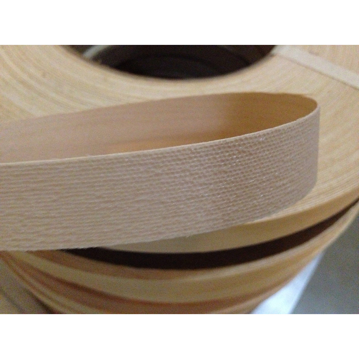 Edge Supply Red Oak 3/4 inch X 50 ft Roll of Plywood Edge Banding – Pre-glued Real Wood Veneer Edging – Flexible Veneer Edging – Easy Application Iron-on Edge Banding for Furniture Restoration