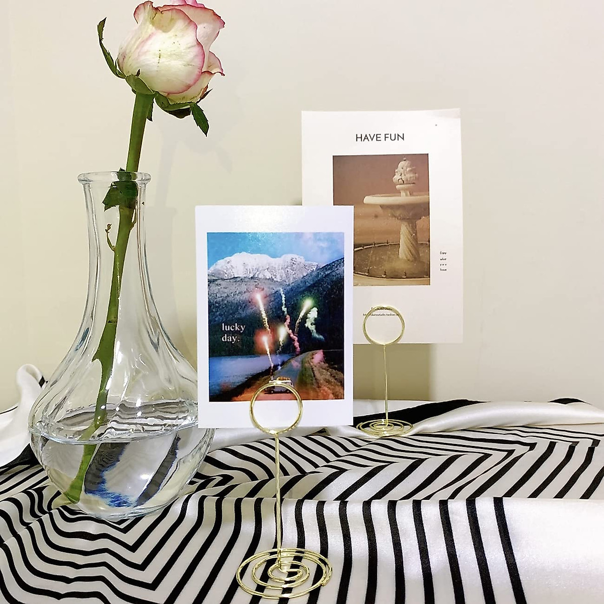 Tentop 20Pcs Place Card Holders Table Number Stand Table Name Cardholder, Photo Holder Sign Stands Display Wedding Decoration Centerpieces for Table, Menu Memo ClipsGold, HMTCH20GL