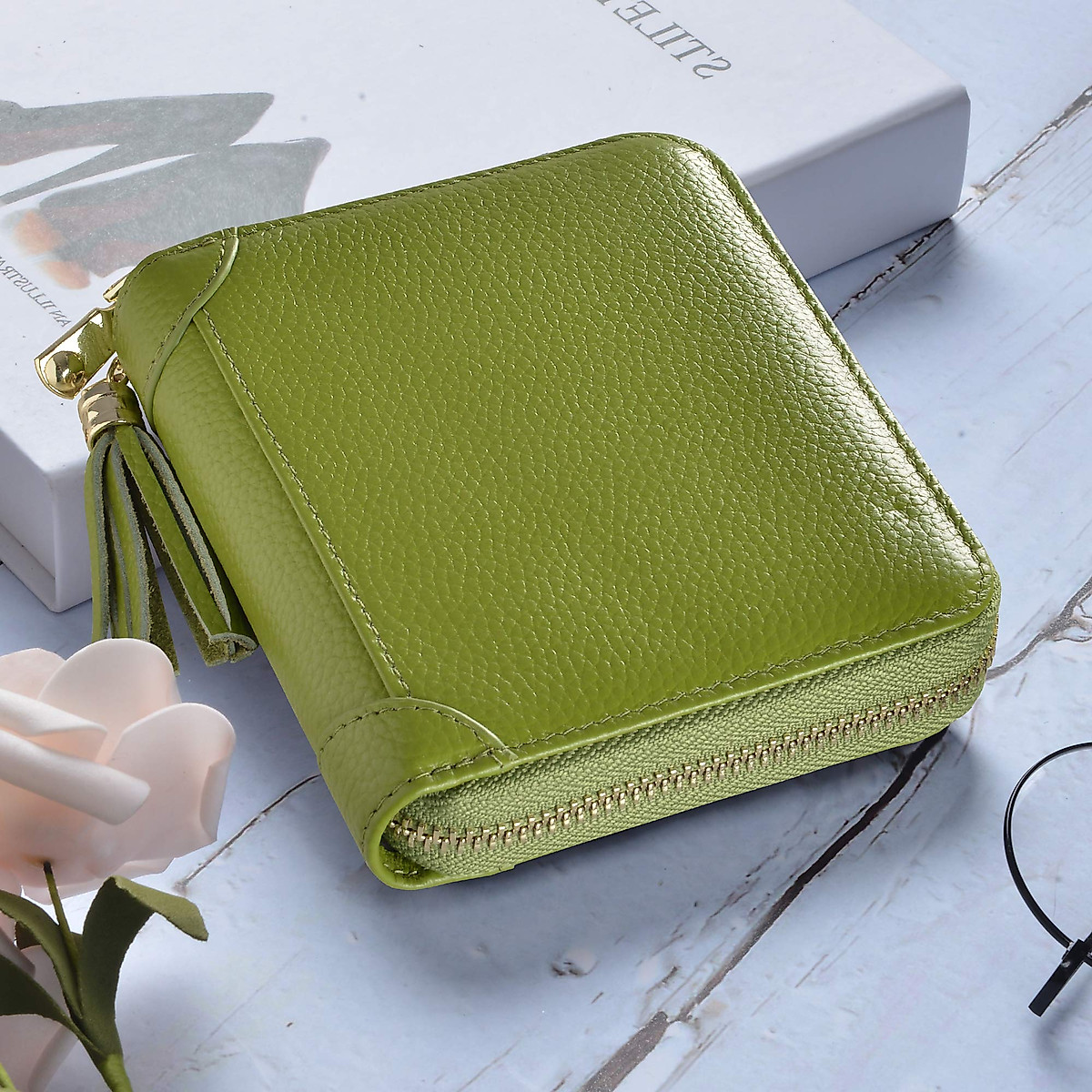 Easyoulife Womens Credit Card Holder Wallet Zip Leather Card Case RFID Blocking (Green)