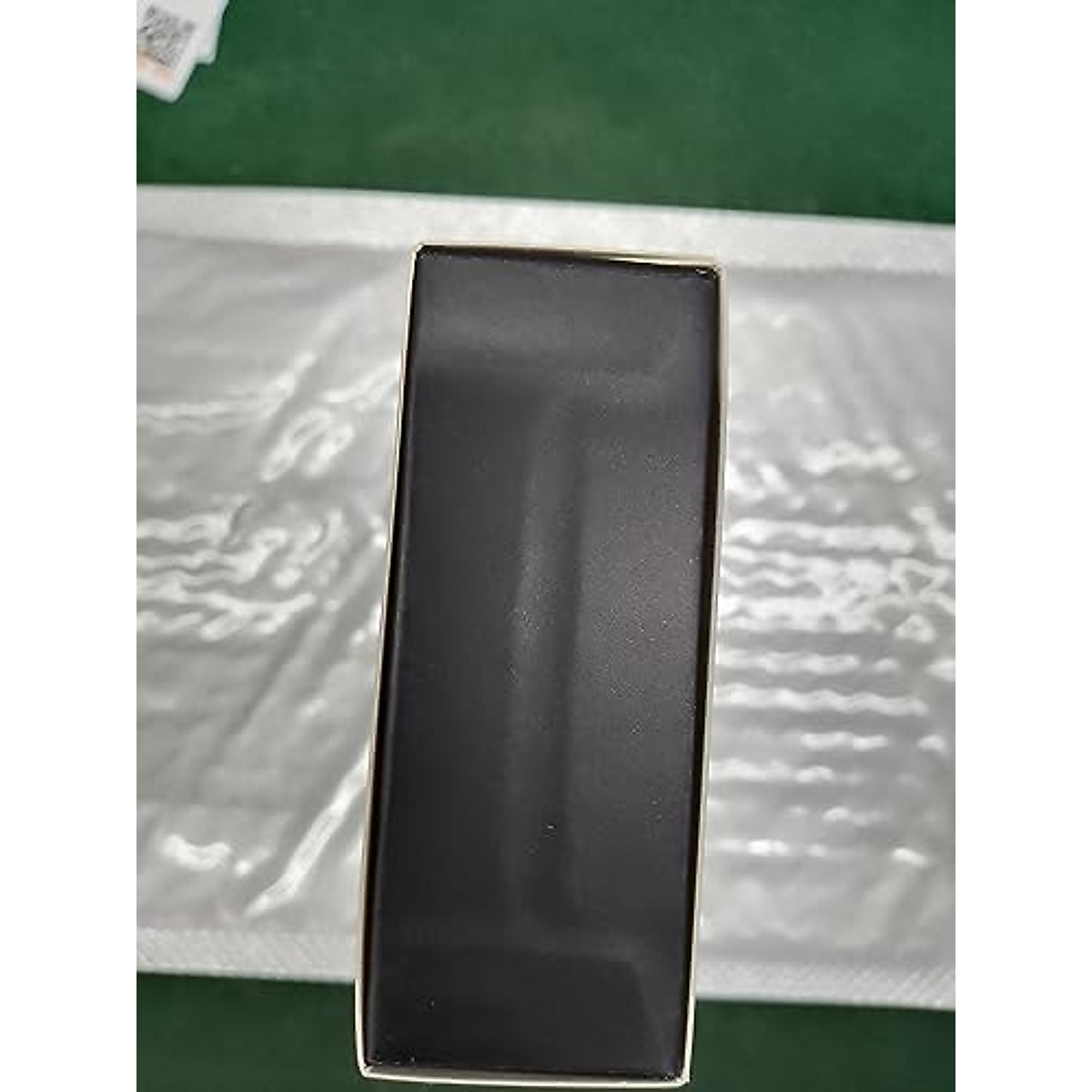 SNZIYAG Wireless Lavalier Microphone for iPhone iPad,Plug-Play Wireless Mic for Video Recording,Professional Lav Mic for YouTube,TikTok,Clip-on Microphones for Live Streaming,Auto Sync/No APP（iOS）