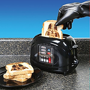 Uncanny Brands Star Wars Darth Vader 2-Slice Toaster- Vader's Icon Mask onto Your Toast