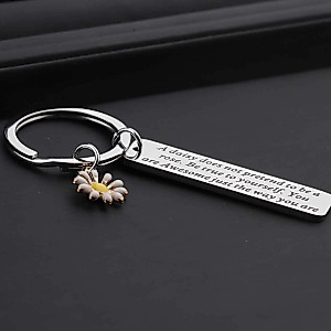 ENSIANTH Daisy Jewelry Daisy Lover Gifts Motivational Friendship Gift Flowers Jewelry A Daisy Doesn't Pretend To Be A Rose Keychain (Daisy Keychain)