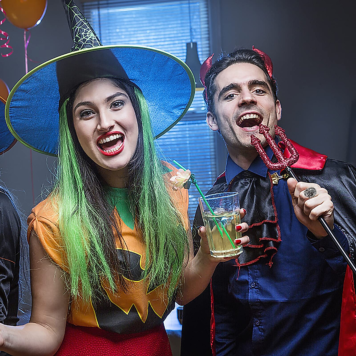 Long tiantian Skeleton Hand Bracelet Metal Skull Bracelet with Ring Hand Chain Halloween Costume Outfits Accessories for Women 2024