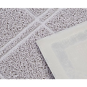 Amazon Basics Less-Mess Cat Litter Box Mat, 24 x 35 Inches, Grey