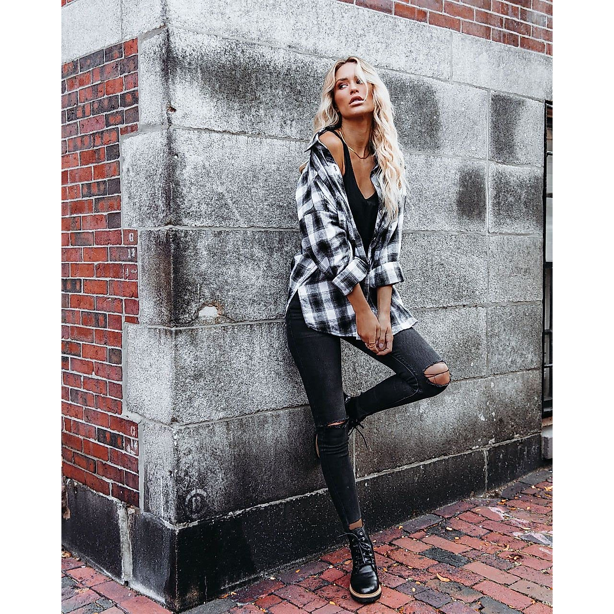 Paintcolors Women's Plaid Button Down Shirts Long Sleeve Blouses Flannel Oversized Tunic Tops with Pockets - Black-White XL