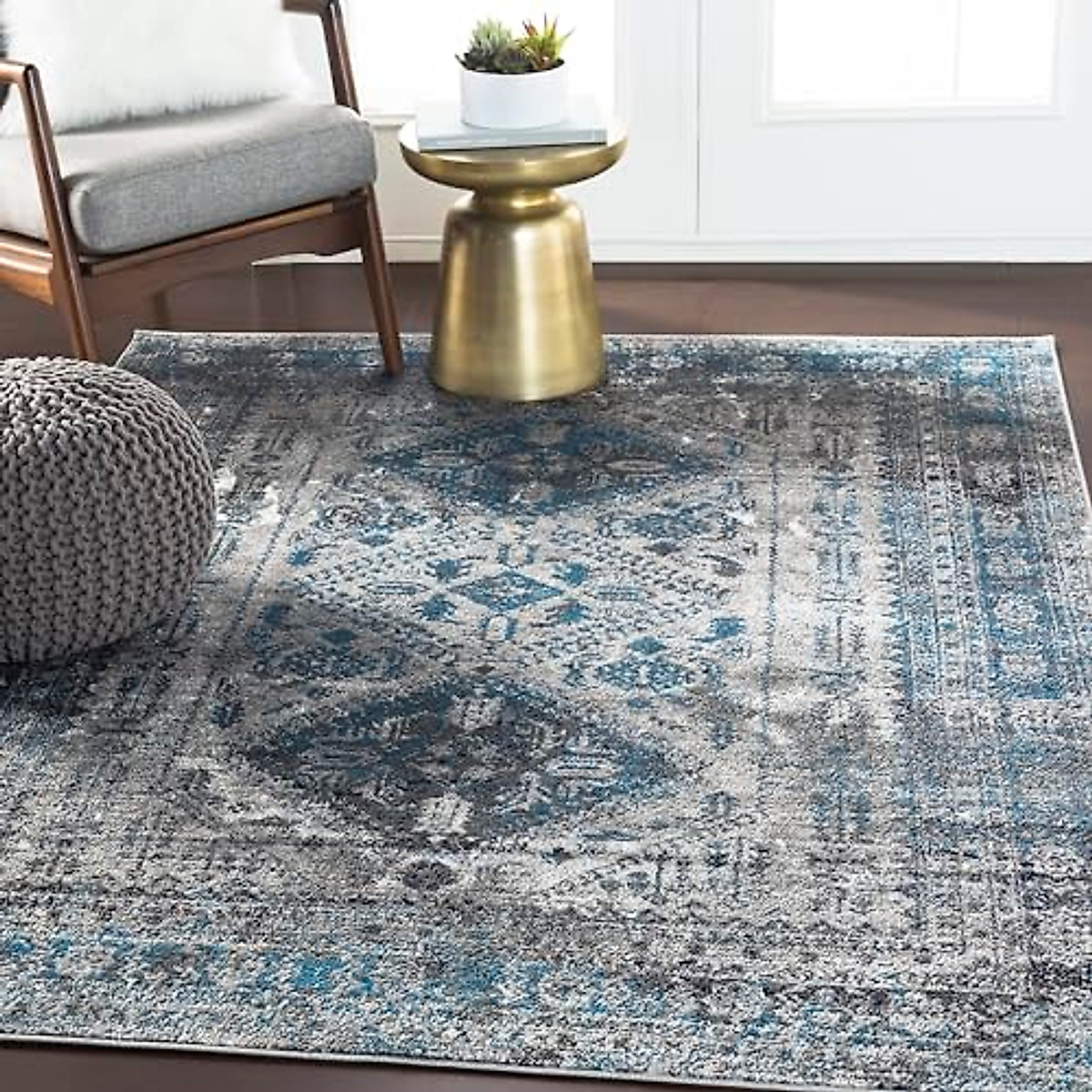 Livabliss Desta Vintage Oriental Area Rug,5'3" x 7'3",Blue/Grey