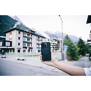 URBAN ARMOR GEAR UAG Designed for iPhone 14 Plus Case Black 6.7" Essential Armor Built-in Magnet Compatible with MagSafe Charging Ultra Thin Ergonomic Protective Cover