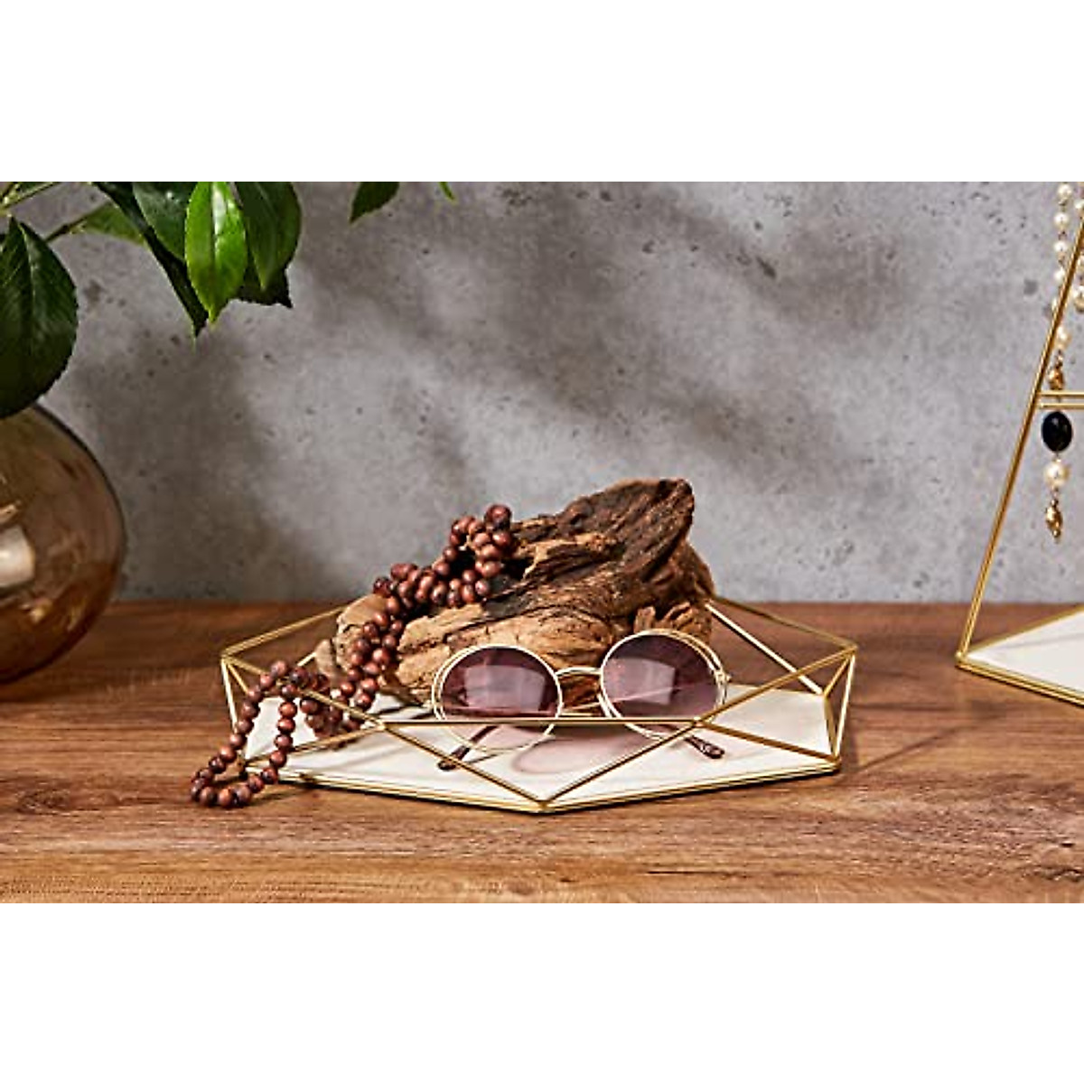 Umbra 299481-221 Prisma Tray, Geometric Plated Jewelry Storage, 11" Length x 7.25" Height x 1.5” Width, Matte Brass