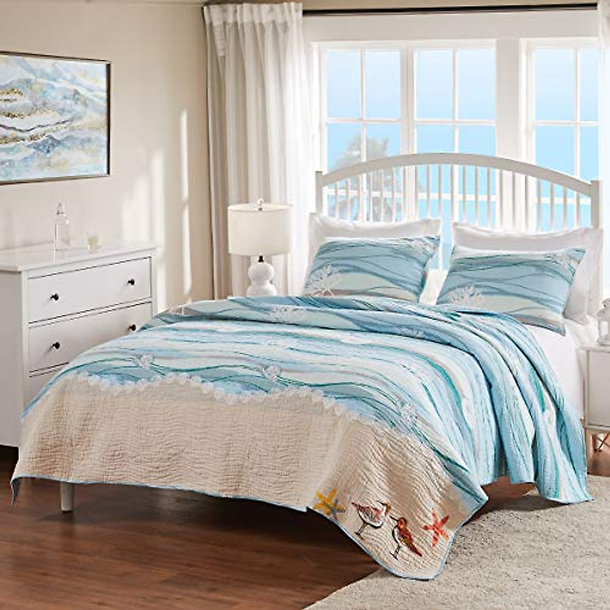 Greenland Home Maui Embroidered Coastal Quilt and Pillow Sham Set, King/California King (3 Piece), Blue