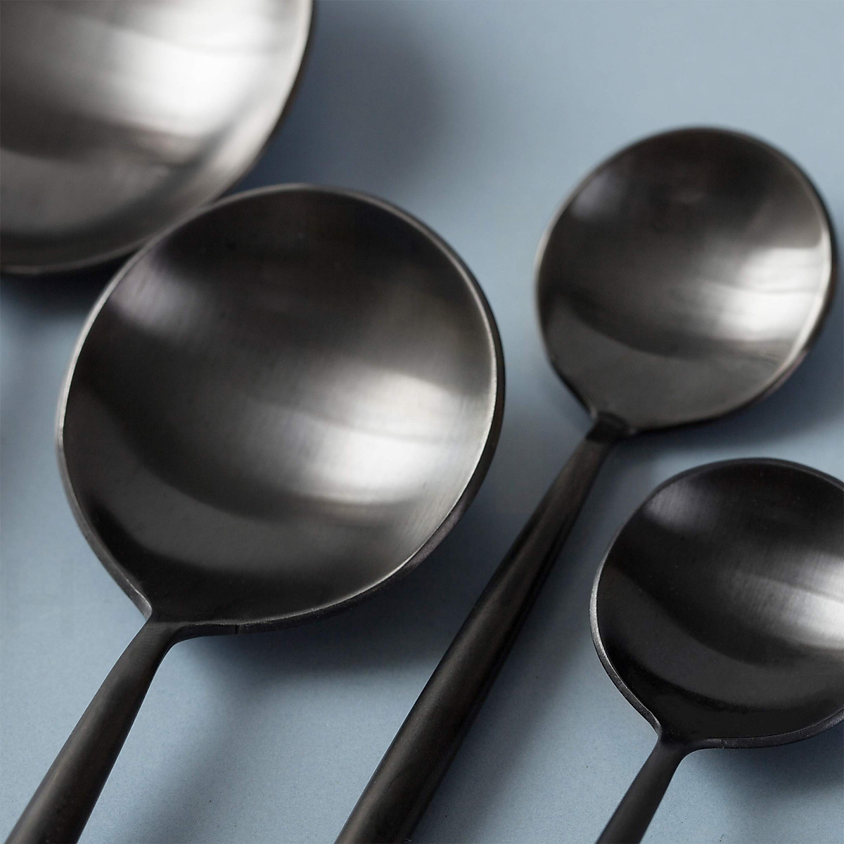 Homelux Theory 18/10 Stainless Steel Silverware Set, 4 Cutlery Set of 5pc Heavy Duty Spoons & Forks Set, Kitchen Silverware Set Dishwasher Safe, Elegant Adaline Royal Modern Utensils & Flatware Set