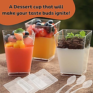 Ro&ario 50 Pack 5 oz Dessert Cups with Lids Parfait Cups with Lids Fruit Cups with Lid Appetizer Cups for Party Mini Dessert Cups Clear Plastic Cups Pudding Fruit Ice Cream Cups