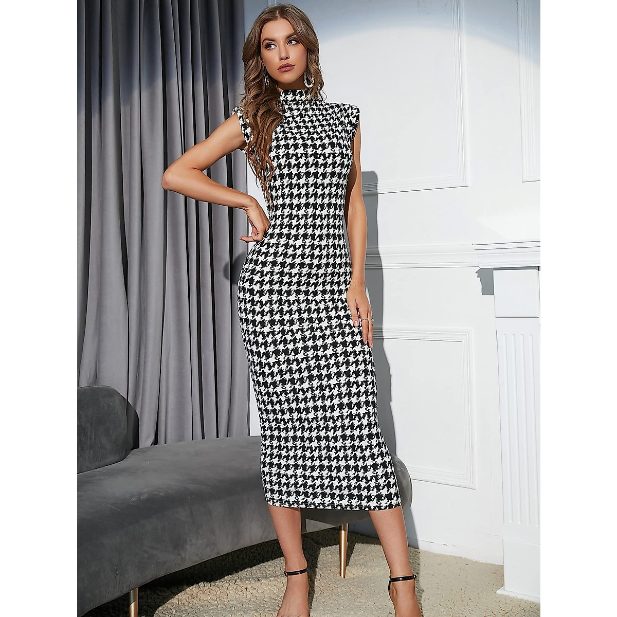 WDIRARA Women's Houndstooth Mock Neck Sleeveless Shoulder Pads Bodycon Dress Multicolored X-Large