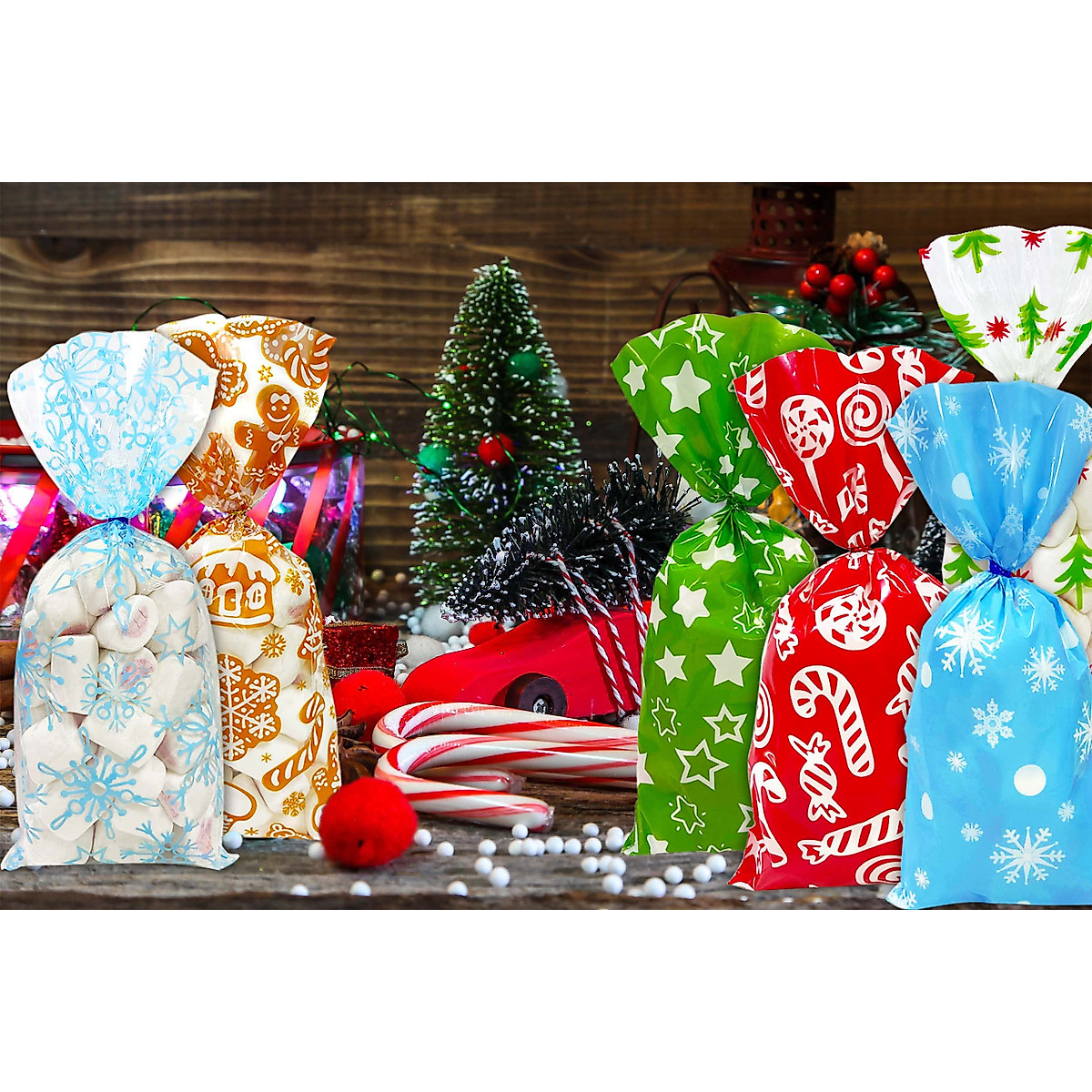 MISS FANTASY 160 Pack Christmas Cellophane Goody Bags with Twist Ties for Holiday Favors Treats Kids Xmas Treat 10.8'' x 4.9'' Small Bulk Plastic Treats Bag Christmas Cellophane Treat Bags