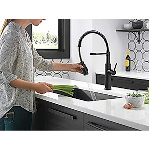 Delta Faucet Antoni Black Kitchen with Pull Down Sprayer, Commercial Style Sink Faucet, Faucets for Sinks, Single-Handle, Magnetic Docking Spray Head, Matte 18803-BL-DST