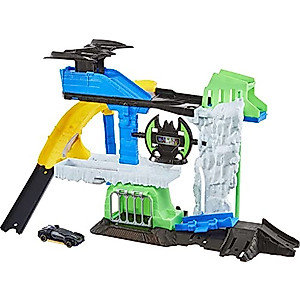 Hot Wheels Dc Batcave Playset with Batman Character Car in 1:64 Scale, Toy Replica of the Batcave with Storage